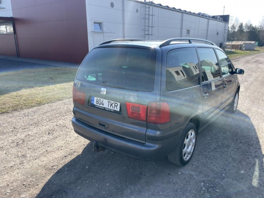 SEAT Alhambra 2006 in Vilnius, with an engine capacity of 2.00 L and mileage of 395 thousand km for 1599 €, photo 7 on AUTOMOTO.COM.LV