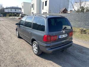 SEAT Alhambra 2006 in Vilnius, with an engine capacity of 2.00 L and mileage of 395 thousand km for 1599 €, photo 8 on AUTOMOTO.COM.LV