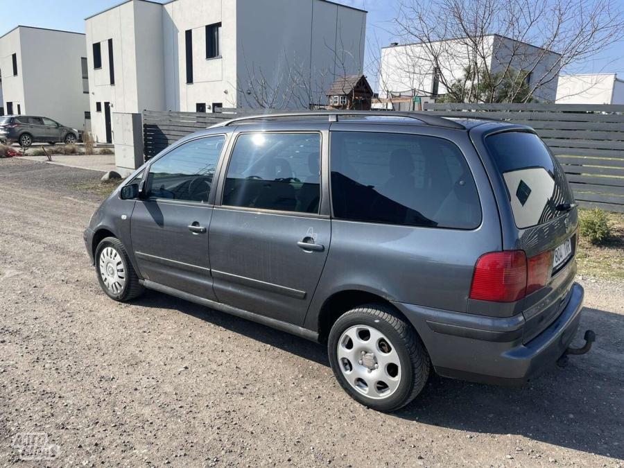 SEAT Alhambra 2006 in Vilnius, with an engine capacity of 2.00 L and mileage of 395 thousand km for 1599 €, photo 9 on AUTOMOTO.COM.LV