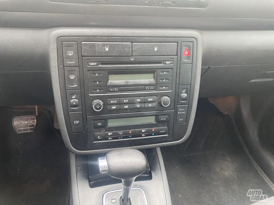 SEAT Alhambra 2006 in Kaunas, with an engine capacity of 1.90 L and mileage of 222 thousand km for 2200 €, photo 10 on AUTOMOTO.COM.LV