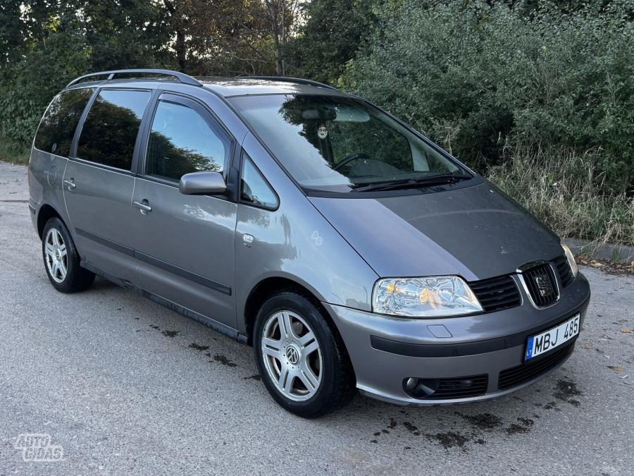 SEAT Alhambra 2006 in Siauliai, with an engine capacity of 2.00 L and mileage of 300 thousand km for 1150 €, photo 4 on AUTOMOTO.COM.LV