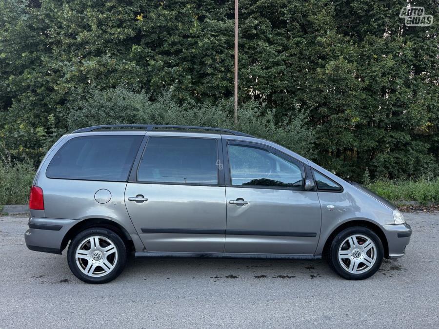SEAT Alhambra 2006 in Siauliai, with an engine capacity of 2.00 L and mileage of 300 thousand km for 1150 €, photo 5 on AUTOMOTO.COM.LV