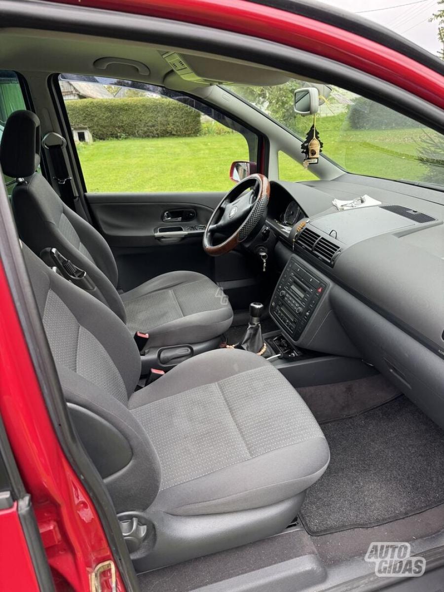 SEAT Alhambra 2006 Tauragė, ar dzinēja tilpumu 2.00 L un nobraukumu 204 tūkst. km par 2990 €, foto 9 vietnē AUTOMOTO.COM.LV