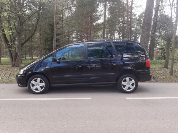 SEAT Alhambra 2007 in Kaunas, with an engine capacity of 2.00 L and mileage of 217 thousand km for 1990 €, photo 4 on AUTOMOTO.COM.LV
