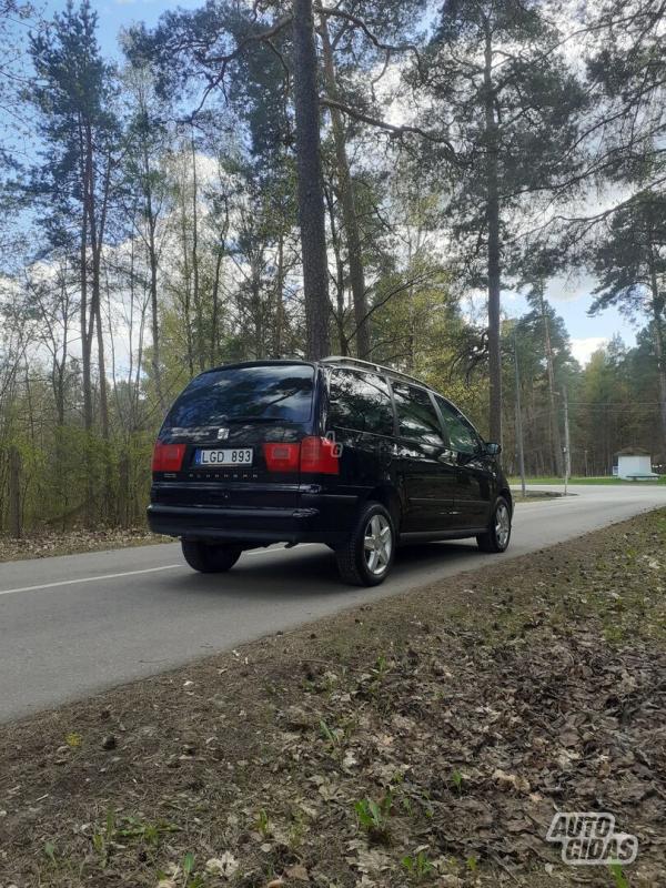 SEAT Alhambra 2007 in Kaunas, with an engine capacity of 2.00 L and mileage of 217 thousand km for 1990 €, photo 7 on AUTOMOTO.COM.LV