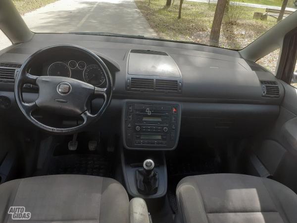 SEAT Alhambra 2007 in Kaunas, with an engine capacity of 2.00 L and mileage of 217 thousand km for 1990 €, photo 9 on AUTOMOTO.COM.LV