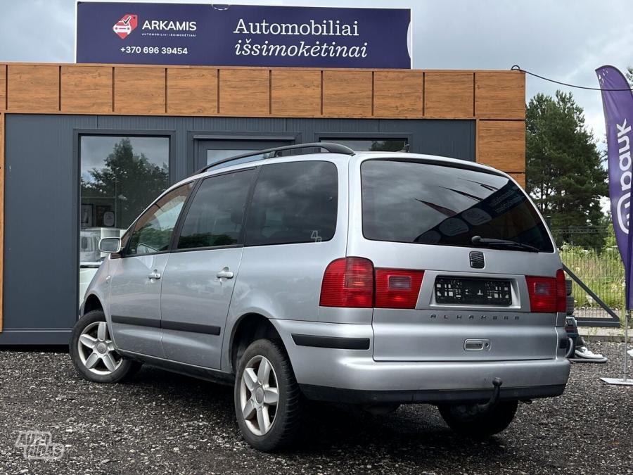 SEAT Alhambra 2007 in Kaunas, with an engine capacity of 2.00 L and mileage of 277 thousand km for 2450 €, photo 5 on AUTOMOTO.COM.LV