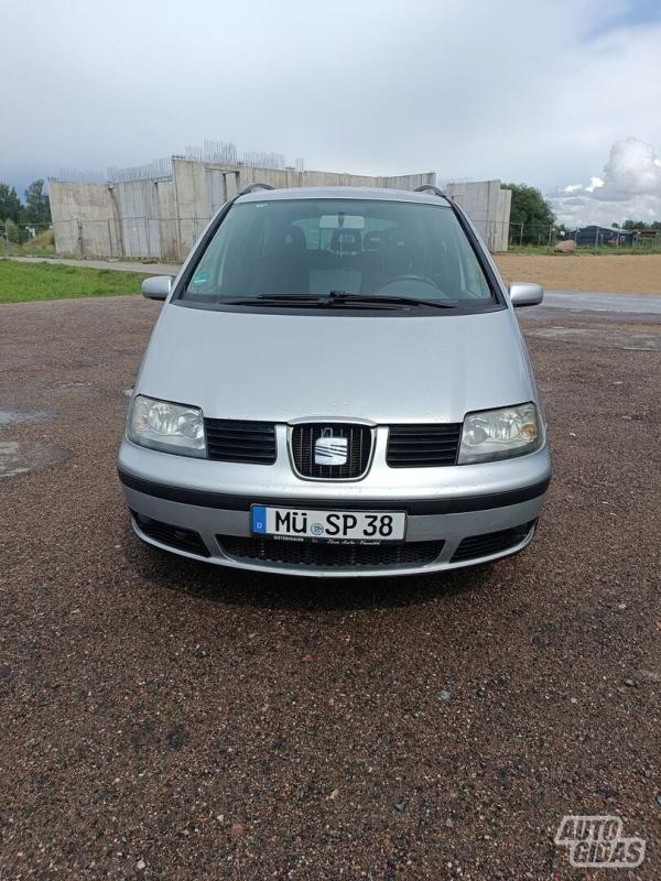 SEAT Alhambra 2007 in Marijampole, with an engine capacity of 2.00 L and mileage of 332 thousand km for 1999 €, photo 1 on AUTOMOTO.COM.LV