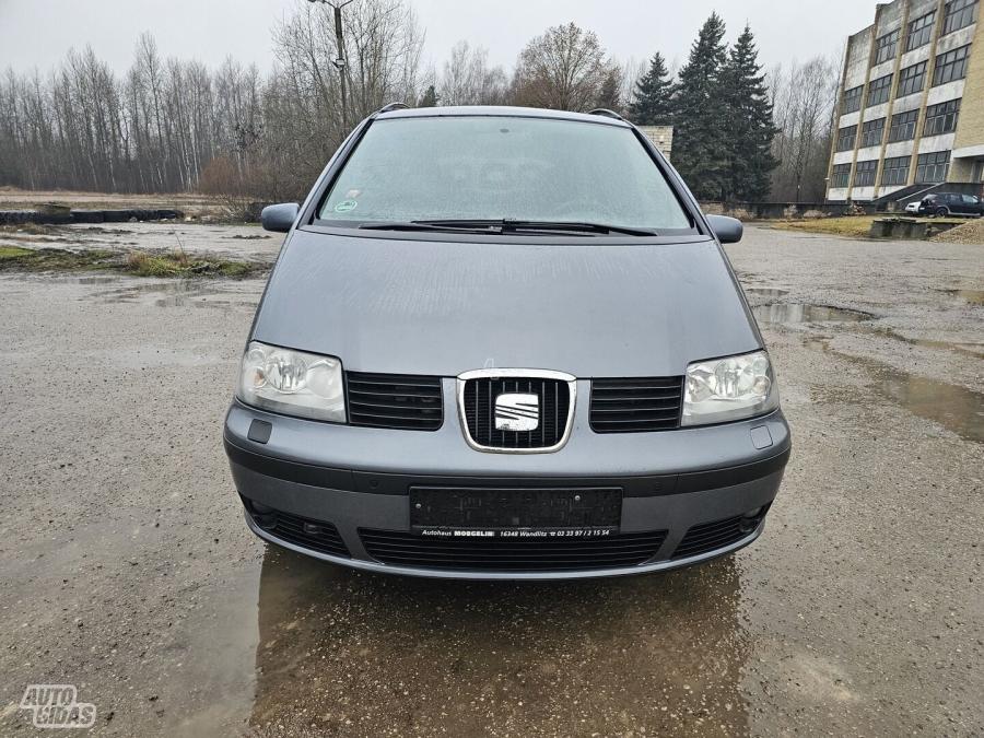 SEAT Alhambra 2008 in Vilnius, with an engine capacity of 2.00 L and mileage of 275 thousand km for 3450 €, photo 2 on AUTOMOTO.COM.LV