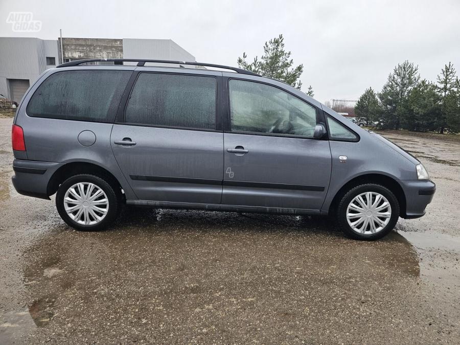 SEAT Alhambra 2008 in Vilnius, with an engine capacity of 2.00 L and mileage of 275 thousand km for 3450 €, photo 4 on AUTOMOTO.COM.LV