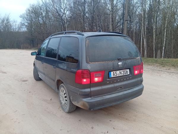 SEAT Alhambra 2009 Telšiai, ar dzinēja tilpumu 2.00 L un nobraukumu 253 tūkst. km par 3400 €, foto 9 vietnē AUTOMOTO.COM.LV