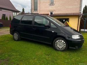 SEAT Alhambra 2009 in Ariogala, with an engine capacity of 2.00 L and mileage of 275 thousand km for 2650 €, photo 3 on AUTOMOTO.COM.LV