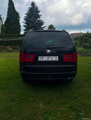 SEAT Alhambra 2009 in Ariogala, with an engine capacity of 2.00 L and mileage of 275 thousand km for 2650 €, photo 5 on AUTOMOTO.COM.LV