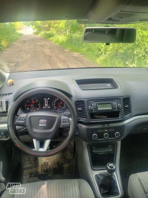 SEAT Alhambra 2011 Panevēža, ar dzinēja tilpumu 2.00 L un nobraukumu 295 tūkst. km par 4950 €, foto 8 vietnē AUTOMOTO.COM.LV