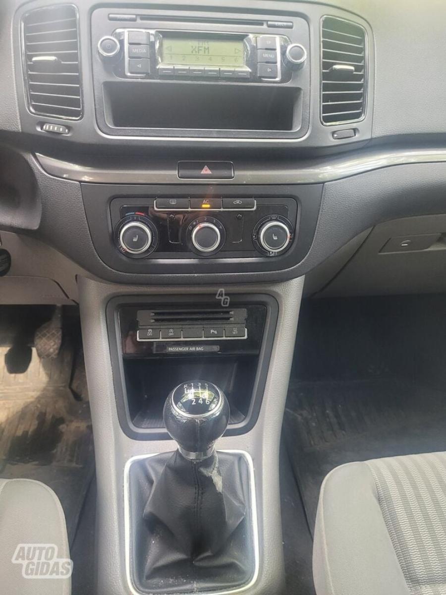 SEAT Alhambra 2011 Panevēža, ar dzinēja tilpumu 2.00 L un nobraukumu 295 tūkst. km par 4950 €, foto 9 vietnē AUTOMOTO.COM.LV