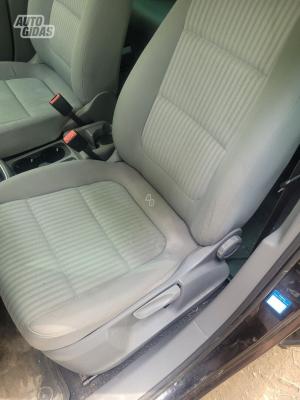 SEAT Alhambra 2011 Panevēža, ar dzinēja tilpumu 2.00 L un nobraukumu 295 tūkst. km par 4950 €, foto 12 vietnē AUTOMOTO.COM.LV