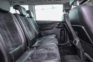 SEAT Alhambra 2014 in Kaunas, with an engine capacity of 2.00 L and mileage of 292 thousand km for 9590 €, photo 11 on AUTOMOTO.COM.LV