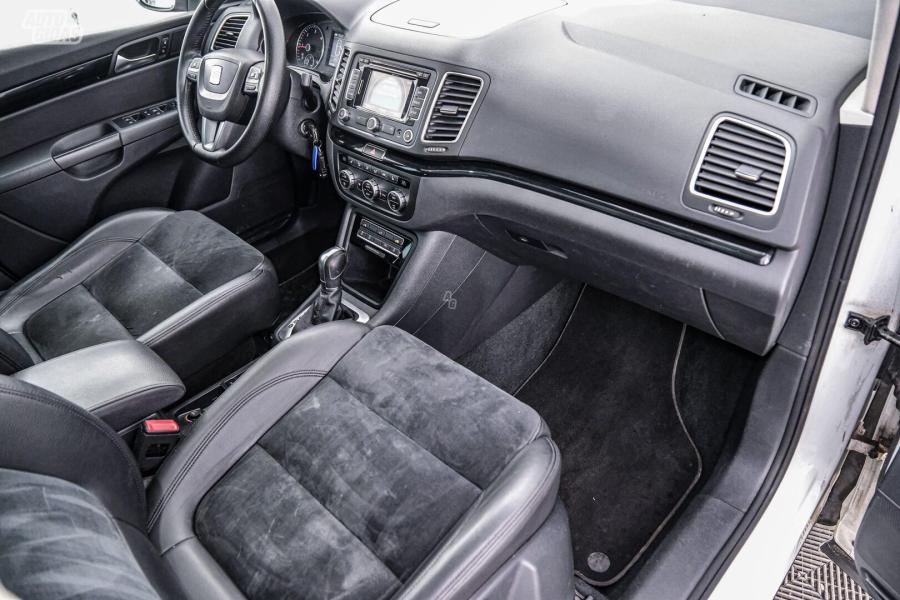 SEAT Alhambra 2014 in Kaunas, with an engine capacity of 2.00 L and mileage of 292 thousand km for 9590 €, photo 13 on AUTOMOTO.COM.LV