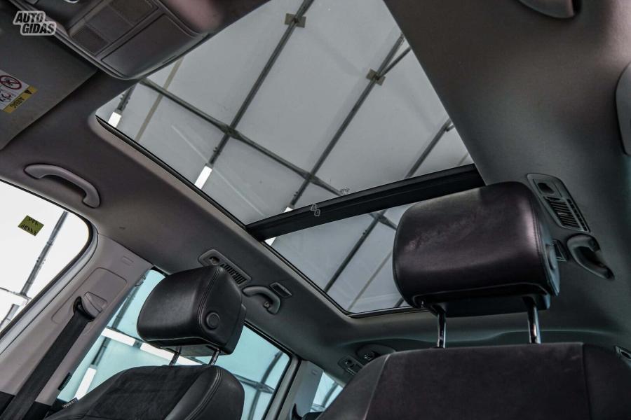 SEAT Alhambra 2014 in Kaunas, with an engine capacity of 2.00 L and mileage of 292 thousand km for 9590 €, photo 16 on AUTOMOTO.COM.LV