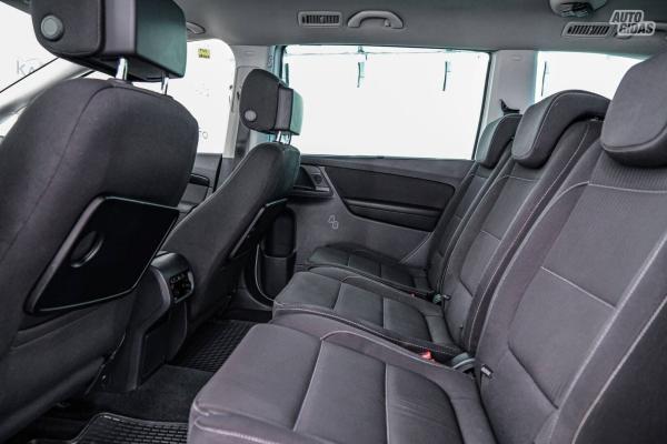 SEAT Alhambra 2014 in Kaunas, with an engine capacity of 2.00 L and mileage of 278 thousand km for 8990 €, photo 9 on AUTOMOTO.COM.LV