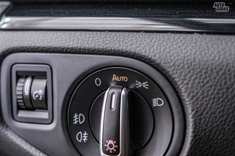 SEAT Alhambra 2014 in Kaunas, with an engine capacity of 2.00 L and mileage of 278 thousand km for 8990 €, photo 17 on AUTOMOTO.COM.LV