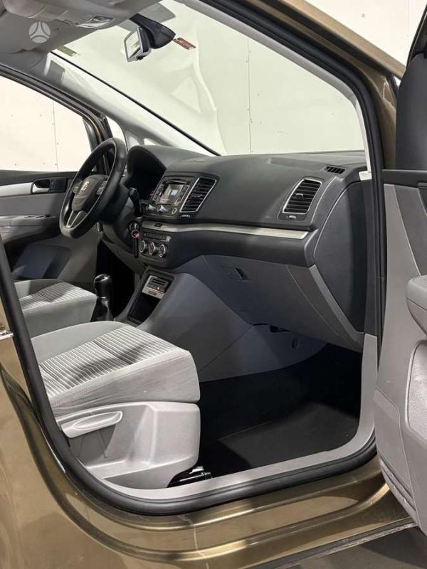 SEAT Alhambra 2014 in Klaipeda, with an engine capacity of 0.00 L and mileage of 223 thousand km for 8500 €, photo 5 on AUTOMOTO.COM.LV
