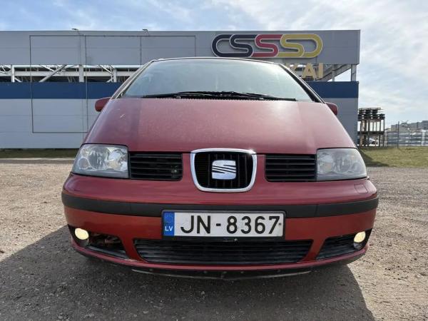 Red SEAT Alhambra 2000 in Daugavpils, with an engine capacity of 1.90 L and mileage of 343 thousand km for 1450 €, photo 8 on AUTOMOTO.COM.LV