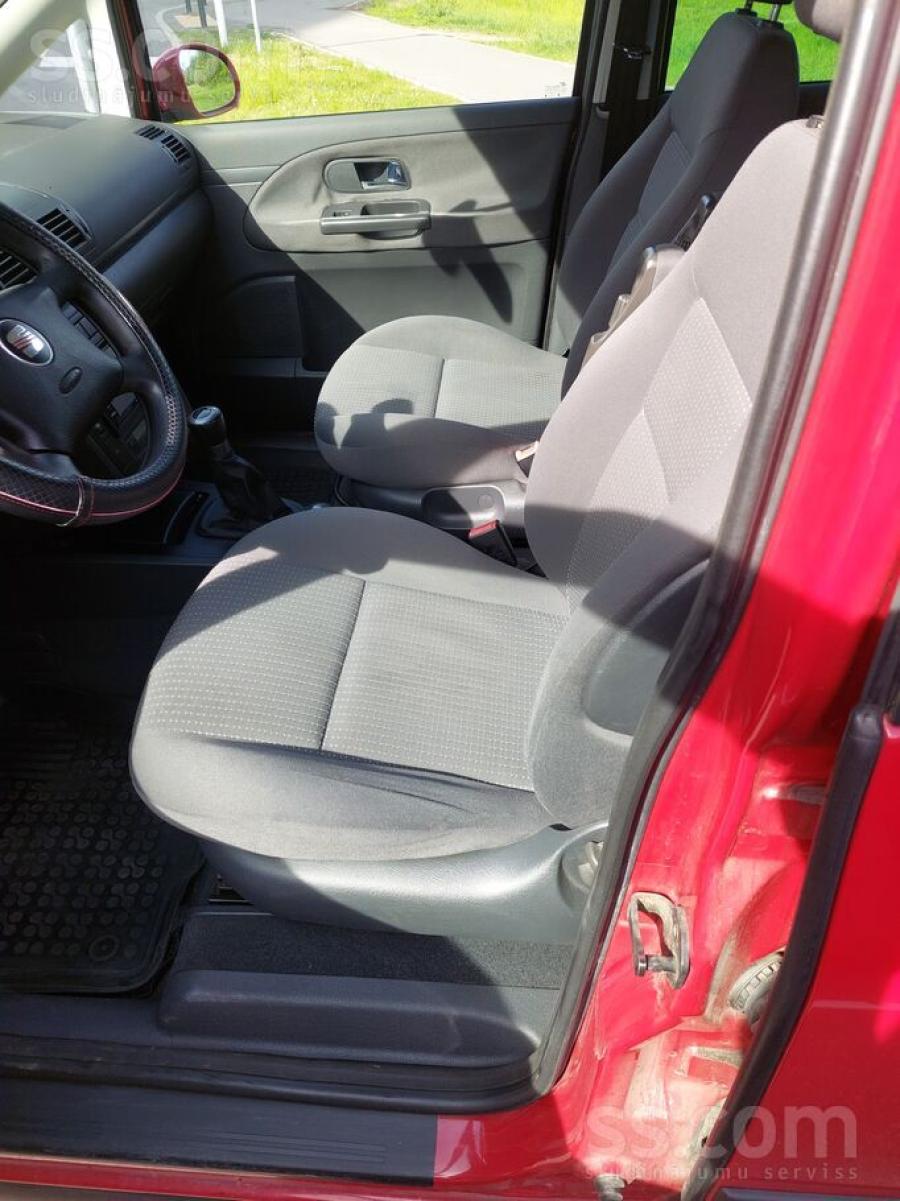 Sarkans SEAT Alhambra 2010 Daugavpils, ar dzinēja tilpumu 1.90 L un nobraukumu 291 tūkst. km par 5450 €, foto 6 vietnē AUTOMOTO.COM.LV