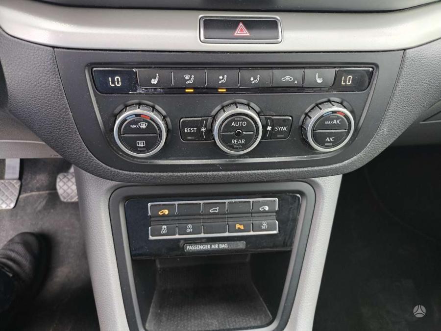 Sarkans SEAT Alhambra 2012 Viļņa, ar dzinēja tilpumu 1.39 L un nobraukumu 193 tūkst. km par 6150 €, foto 19 vietnē AUTOMOTO.COM.LV