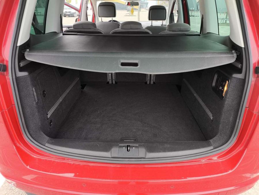Sarkans SEAT Alhambra 2012 Viļņa, ar dzinēja tilpumu 1.39 L un nobraukumu 193 tūkst. km par 6150 €, foto 23 vietnē AUTOMOTO.COM.LV