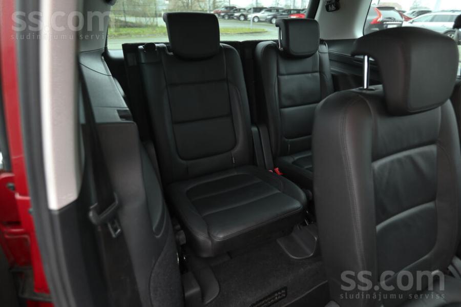 Red SEAT Alhambra 2018 in Riga, with an engine capacity of 2.00 L and mileage of 0 thousand km for 20990 €, photo 11 on AUTOMOTO.COM.LV