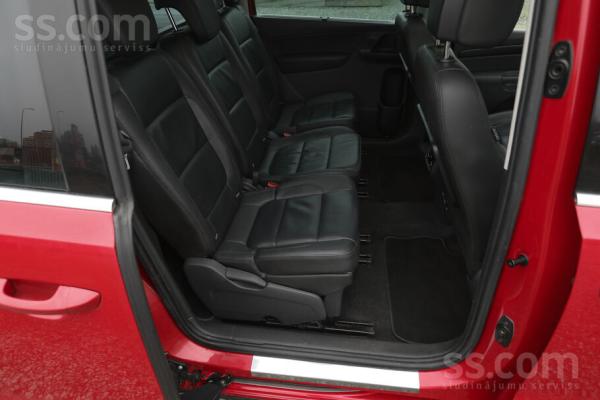 Sarkans SEAT Alhambra 2018 Rīga, ar dzinēja tilpumu 2.00 L un nobraukumu 0 tūkst. km par 19990 €, foto 10 vietnē AUTOMOTO.COM.LV