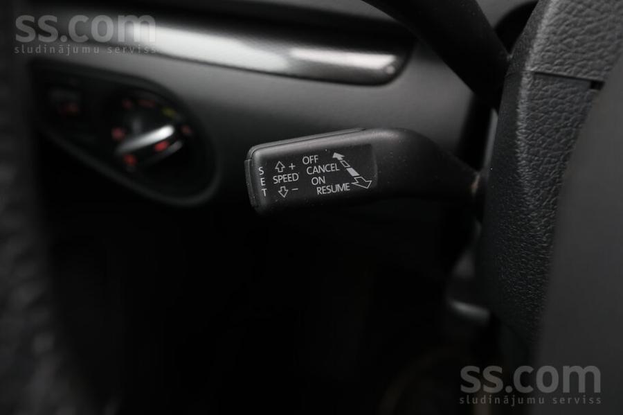 Sarkans SEAT Alhambra 2018 Rīga, ar dzinēja tilpumu 2.00 L un nobraukumu 0 tūkst. km par 19990 €, foto 16 vietnē AUTOMOTO.COM.LV