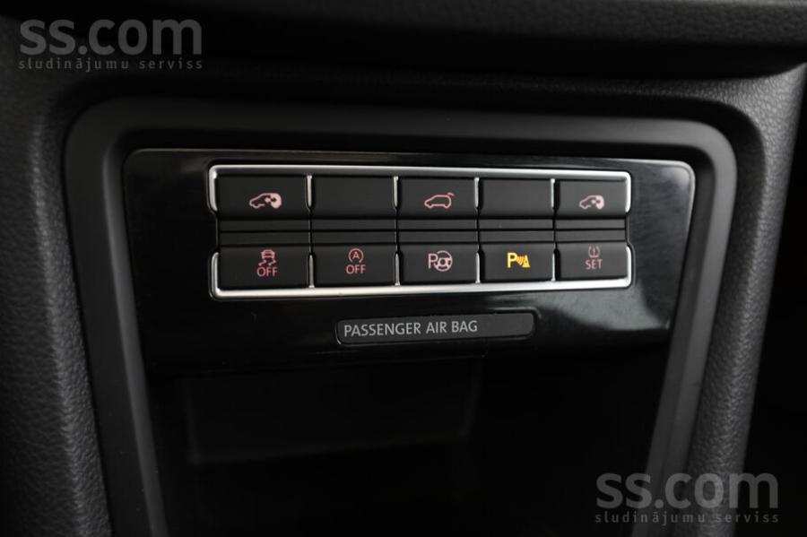 Sarkans SEAT Alhambra 2018 Rīga, ar dzinēja tilpumu 2.00 L un nobraukumu 0 tūkst. km par 19990 €, foto 18 vietnē AUTOMOTO.COM.LV