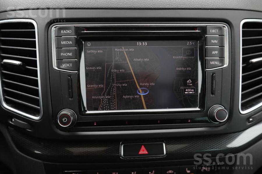 Sarkans SEAT Alhambra 2018 Rīga, ar dzinēja tilpumu 2.00 L un nobraukumu 0 tūkst. km par 19990 €, foto 20 vietnē AUTOMOTO.COM.LV