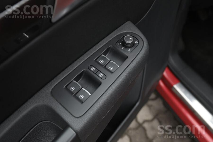 Sarkans SEAT Alhambra 2018 Rīga, ar dzinēja tilpumu 2.00 L un nobraukumu 0 tūkst. km par 19990 €, foto 22 vietnē AUTOMOTO.COM.LV