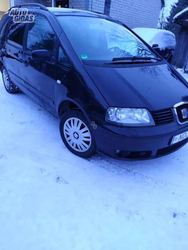 SEAT Alhambra 2005 in Utena, with an engine capacity of 1.90 L and mileage of 315 thousand km for 1250 €, photo 2 on AUTOMOTO.COM.LV