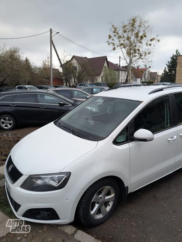 SEAT Alhambra 2012 in Kaunas, with an engine capacity of 2.10 L and mileage of 270 thousand km for 6000 €, photo 1 on AUTOMOTO.COM.LV