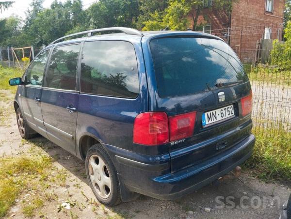 Violets SEAT Alhambra 2003 Rīga, ar dzinēja tilpumu 1.80 L un nobraukumu 267 tūkst. km par 1100 €, foto 5 vietnē AUTOMOTO.COM.LV