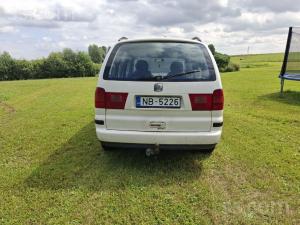 White SEAT Alhambra 2006 in Daugavpils, with an engine capacity of 1.90 L and mileage of 447 thousand km for 1200 €, photo 3 on AUTOMOTO.COM.LV