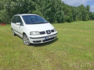 White SEAT Alhambra 2006 in Daugavpils, with an engine capacity of 1.90 L and mileage of 447 thousand km for 1200 €, photo 5 on AUTOMOTO.COM.LV