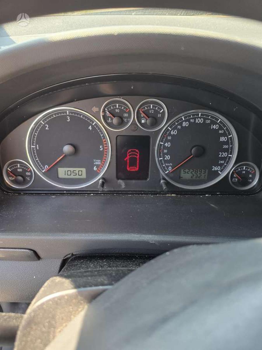 Balts SEAT Alhambra 2010 Panevēža, ar dzinēja tilpumu 1.97 L un nobraukumu 523 tūkst. km par 1800 €, foto 8 vietnē AUTOMOTO.COM.LV