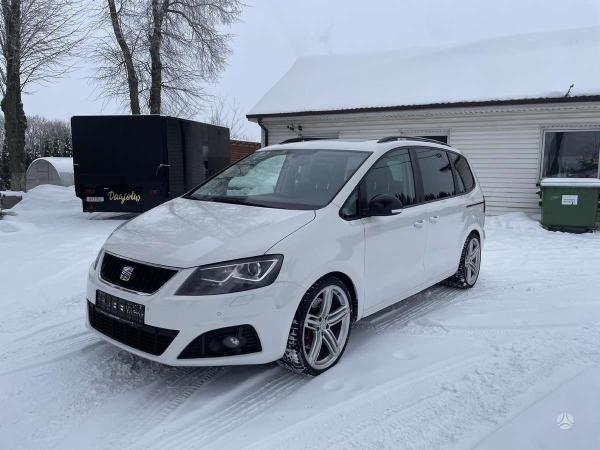 White SEAT Alhambra 2011 in Kursenai, with an engine capacity of 1.97 L and mileage of 262 thousand km for 8100 €, photo 1 on AUTOMOTO.COM.LV
