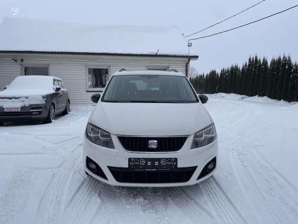 White SEAT Alhambra 2011 in Kursenai, with an engine capacity of 1.97 L and mileage of 262 thousand km for 8100 €, photo 2 on AUTOMOTO.COM.LV