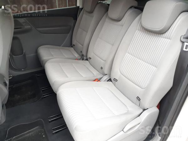 Balts SEAT Alhambra 2013 Daugavpils, ar dzinēja tilpumu 2.00 L un nobraukumu 225 tūkst. km par 8200 €, foto 9 vietnē AUTOMOTO.COM.LV