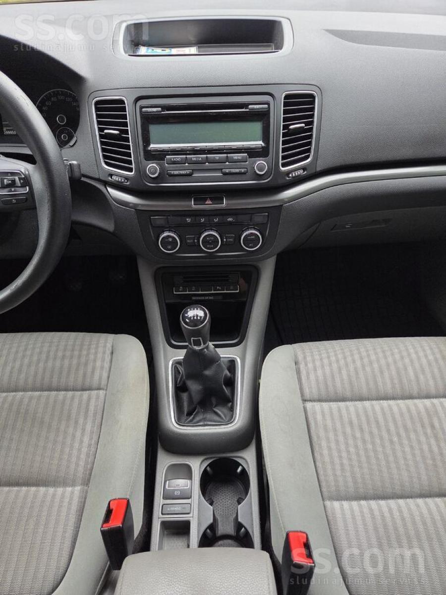 Balts SEAT Alhambra 2013 Rīga, ar dzinēja tilpumu 2.00 L un nobraukumu 300 tūkst. km par 6700 €, foto 7 vietnē AUTOMOTO.COM.LV