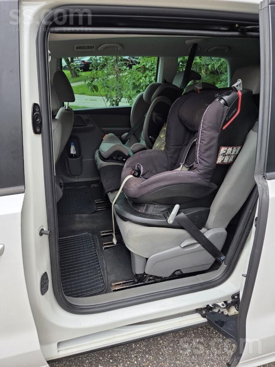 Balts SEAT Alhambra 2013 Rīga, ar dzinēja tilpumu 2.00 L un nobraukumu 300 tūkst. km par 6700 €, foto 8 vietnē AUTOMOTO.COM.LV