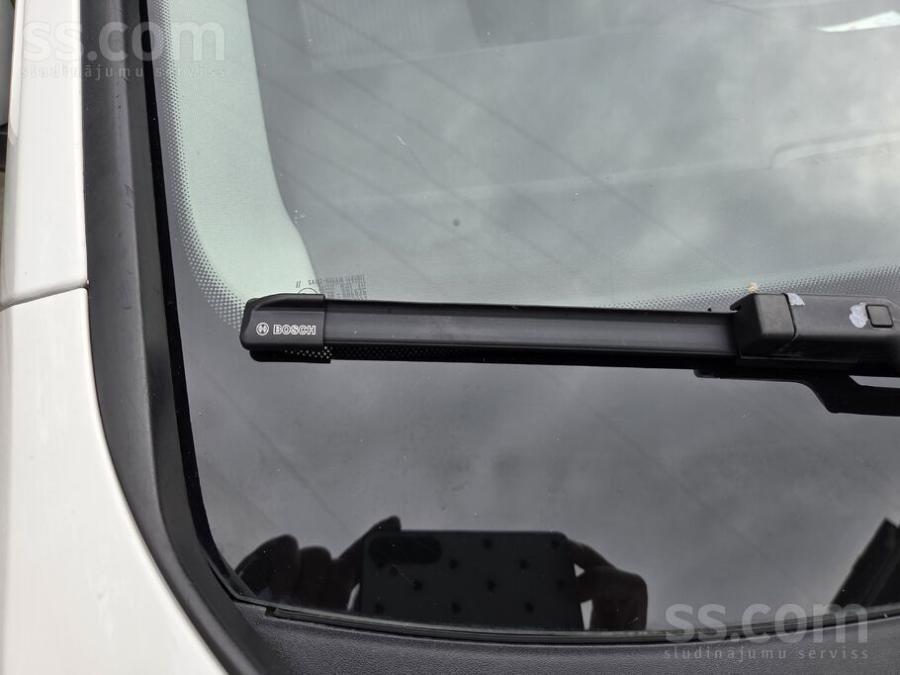 Balts SEAT Alhambra 2013 Rīga, ar dzinēja tilpumu 2.00 L un nobraukumu 300 tūkst. km par 6700 €, foto 12 vietnē AUTOMOTO.COM.LV