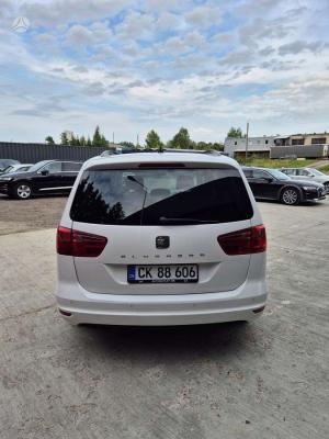 White SEAT Alhambra 2013 in Utena, with an engine capacity of 1.97 L and mileage of 330 thousand km for 7990 €, photo 7 on AUTOMOTO.COM.LV