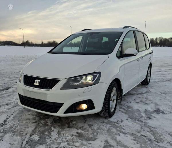 White SEAT Alhambra 2014 in Kaunas, with an engine capacity of 1.97 L and mileage of 256 thousand km for 8700 €, photo 1 on AUTOMOTO.COM.LV